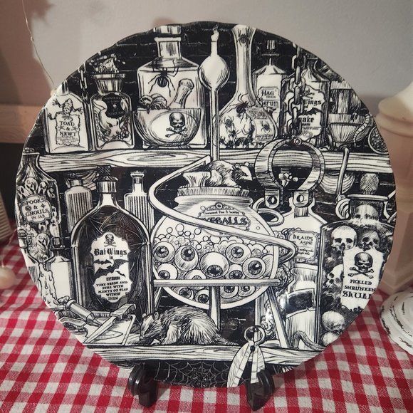 ROYAL WESSEX | Dining | Royal Wessex Eye Balls Bat Wings Toad Newt ...